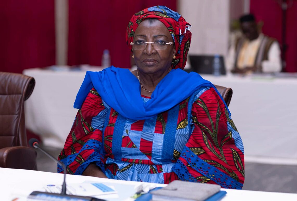 Bintou Camara, ministre de l’Énergie et de l'Eau, invitée de l'Ortm ...